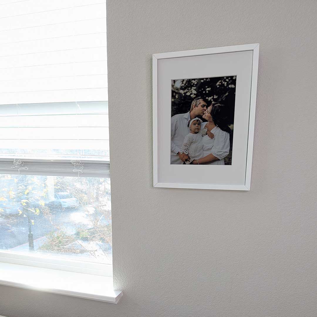 Showcase Your Memories with a Timeless Cord-Free Photo Frame - First Backer